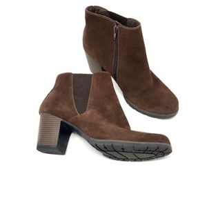 Clarks | Shoes | Clarks Brown Suede Leather Ankle Boots Heels | Poshmark